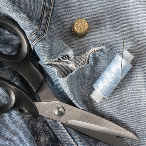 Comment repriser un trou en couture et raccommoder un vêtement