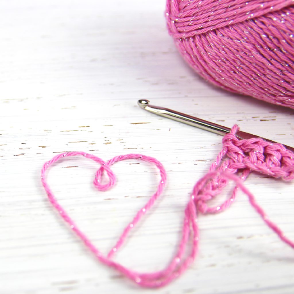 Comment faire une bride au crochet ? – Prima Mercerie